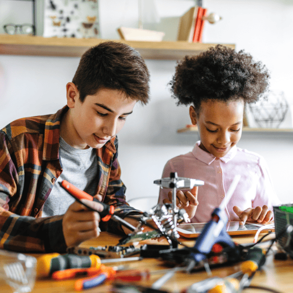 Engineering Camps and Classes for Kids | ActivityHero